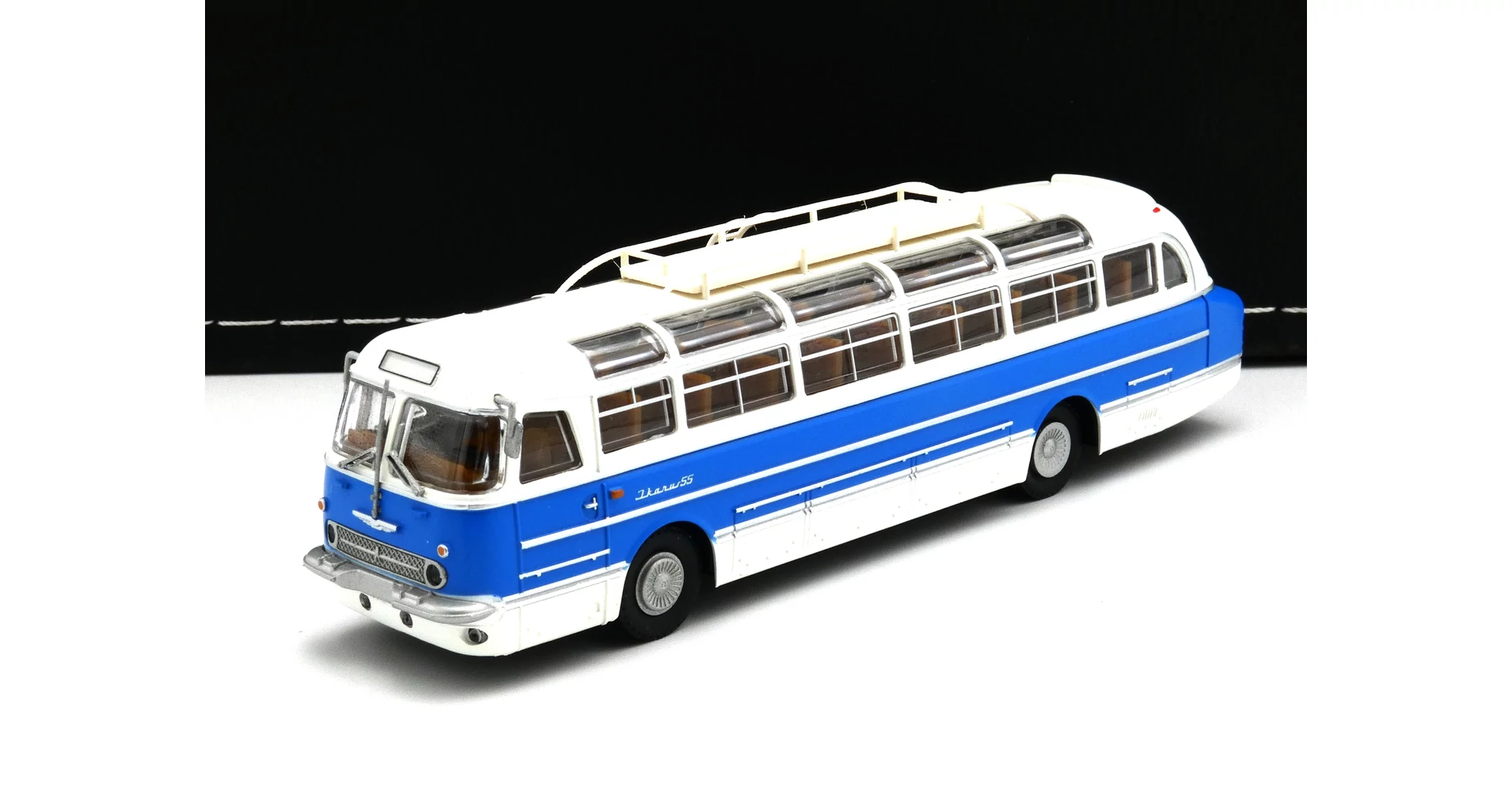 Az Ikarus 55 egy 1:87 méretarányú modell busz